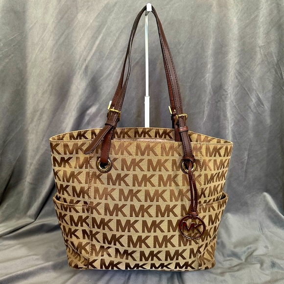 Michael Kors | Bags | Michael Kors Large Monogram Should Tote Brown And ...